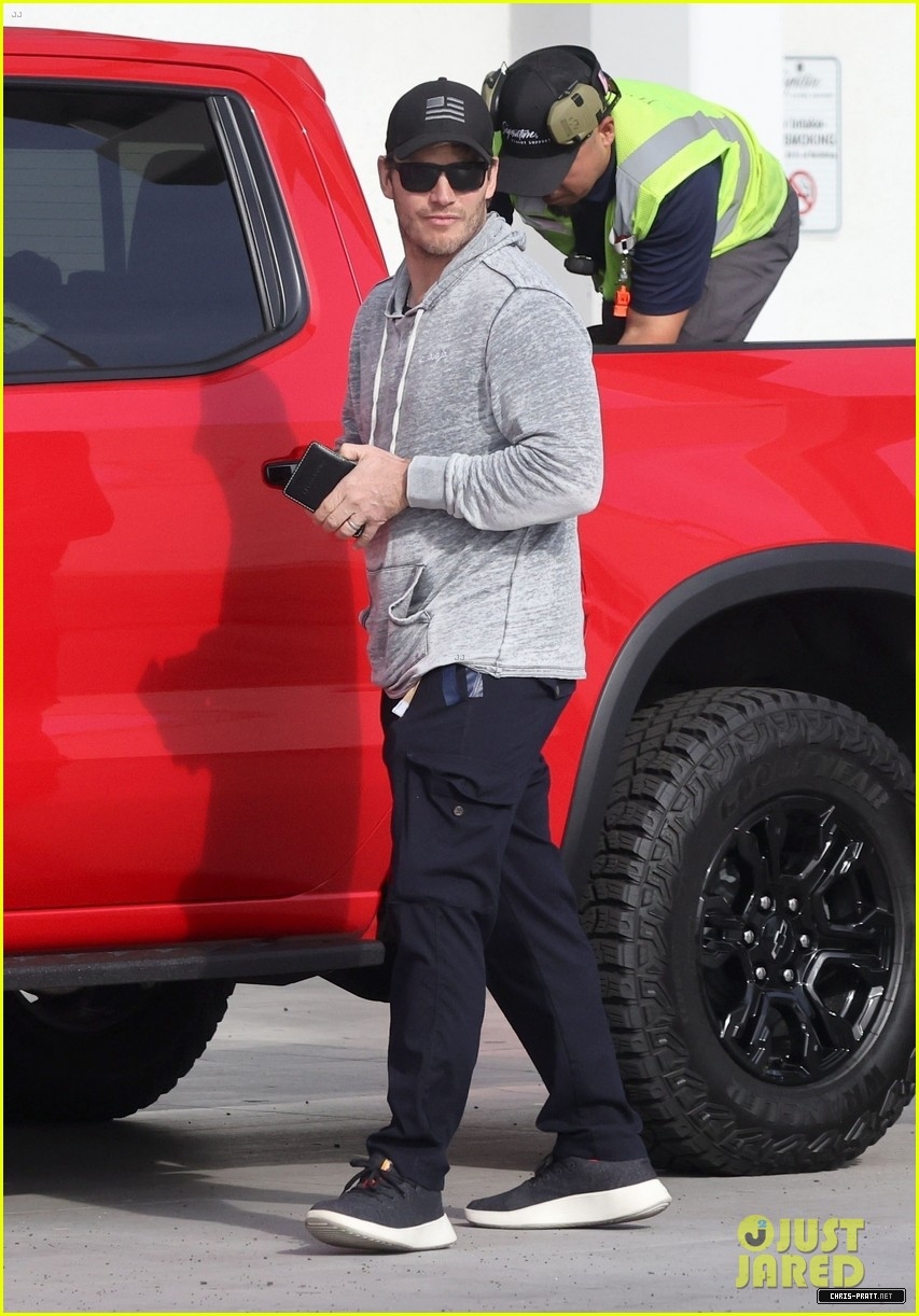 January 06 - Out in Los Angeles - 2 - Chris Pratt Fan | Your best ...