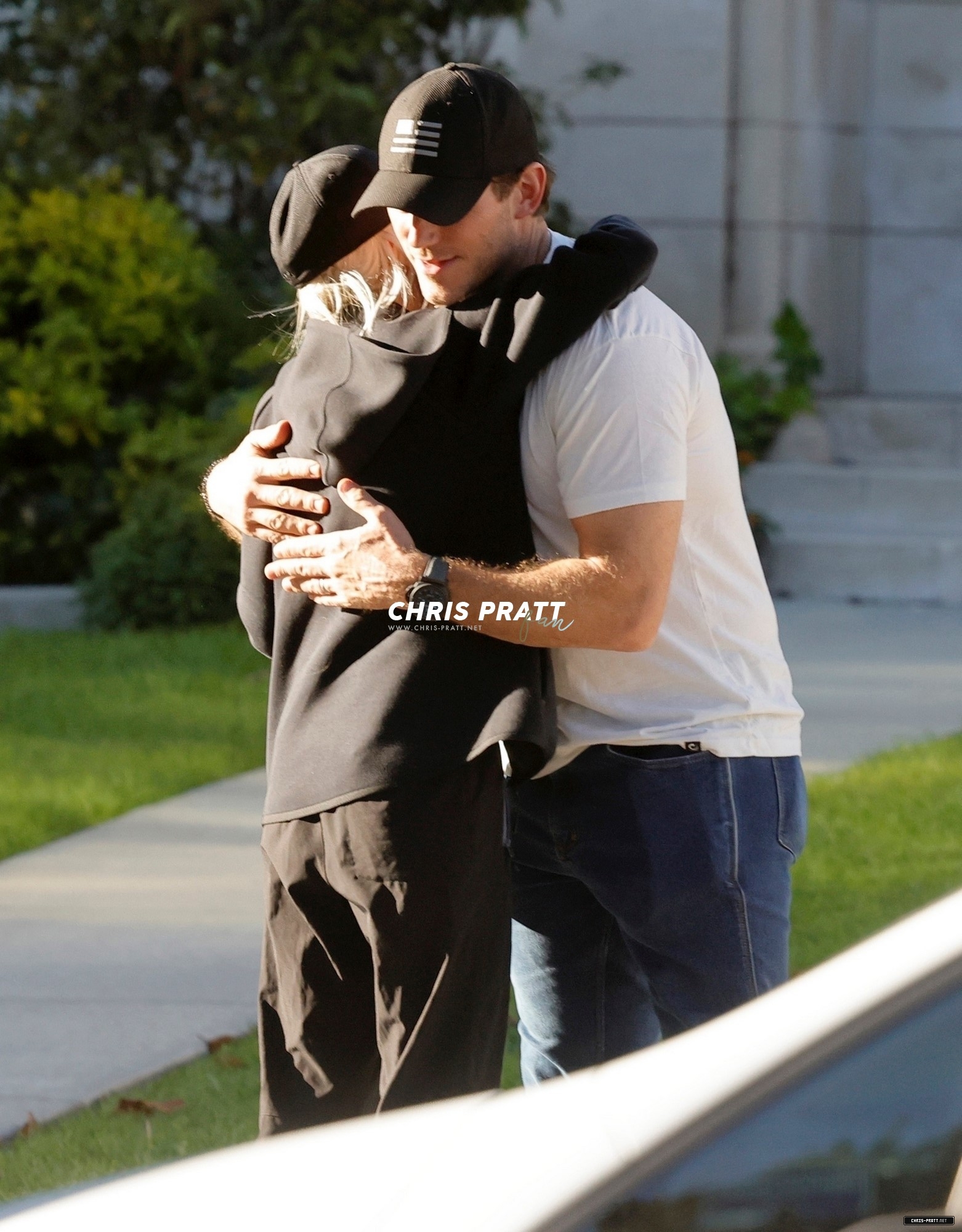 November 28 - Celebrating Thanksgiving with Anna Faris - 03 - Chris ...
