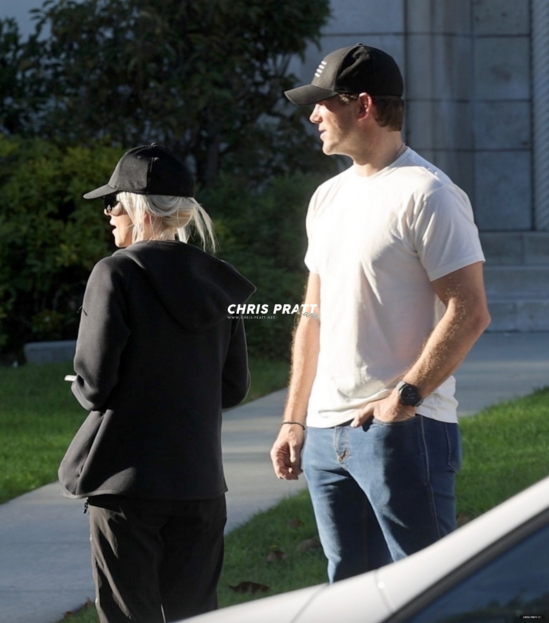 November 28 - Celebrating Thanksgiving with Anna Faris - 29 - Chris ...