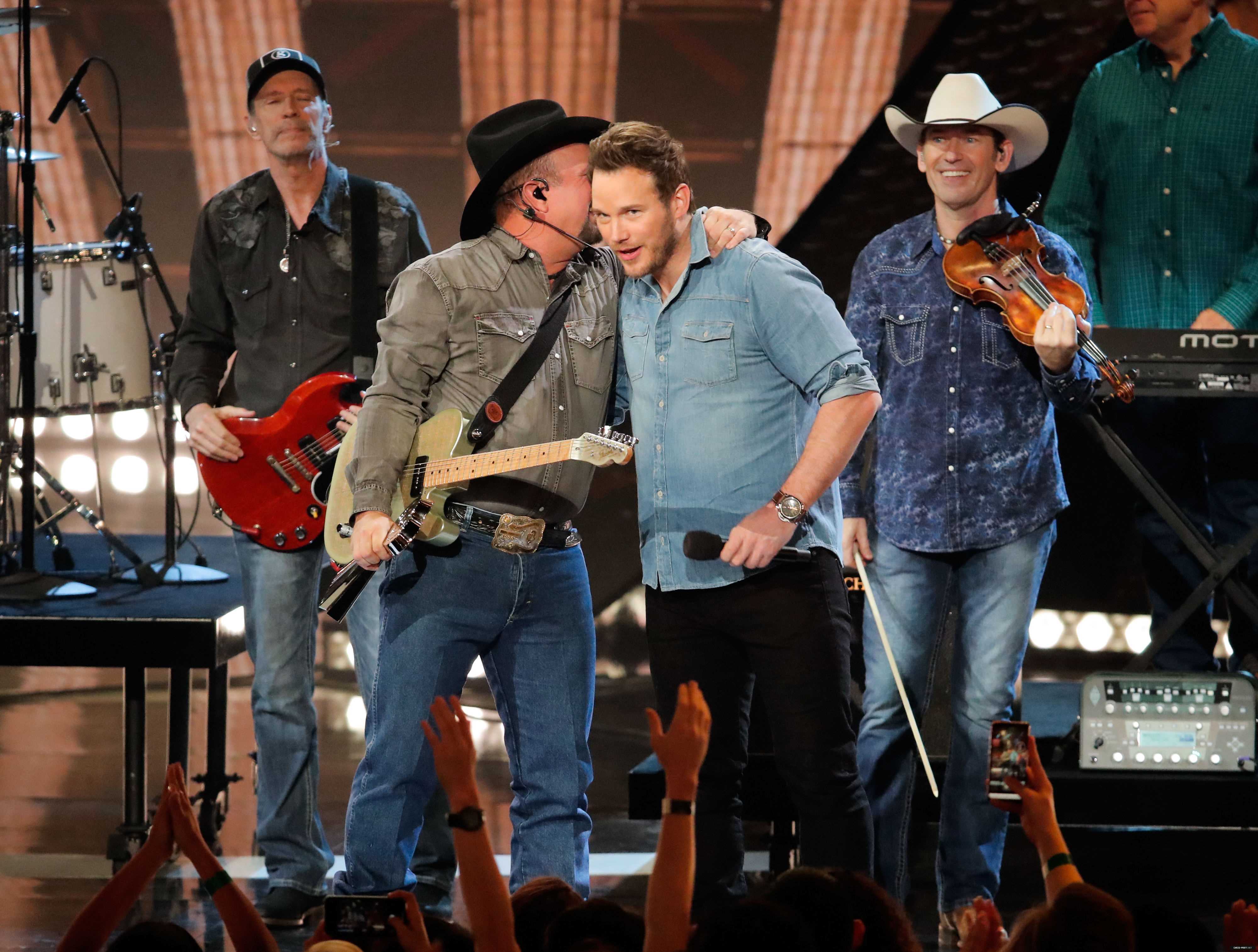 March 14: 2019 iHeartRadio Music Awards - 0768 - Chris Pratt Fan | Your ...